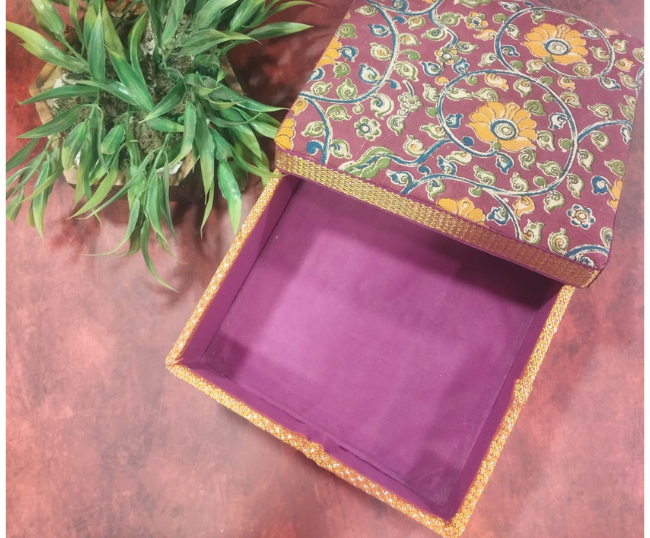 Foldable Kora Mat square Kalamkari box – Athulyaa