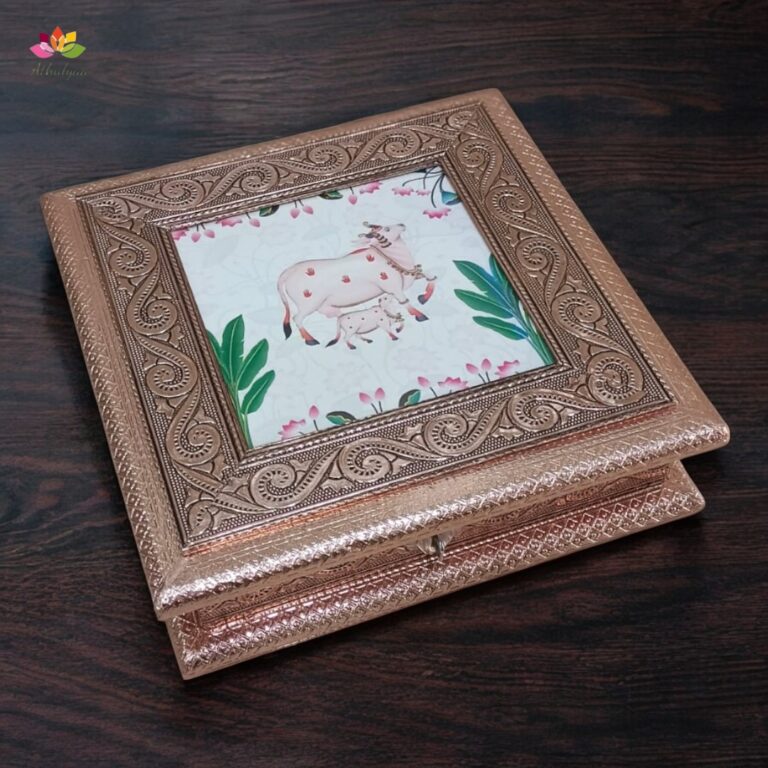 Round Oxidised Dry Fruit box – Athulyaa